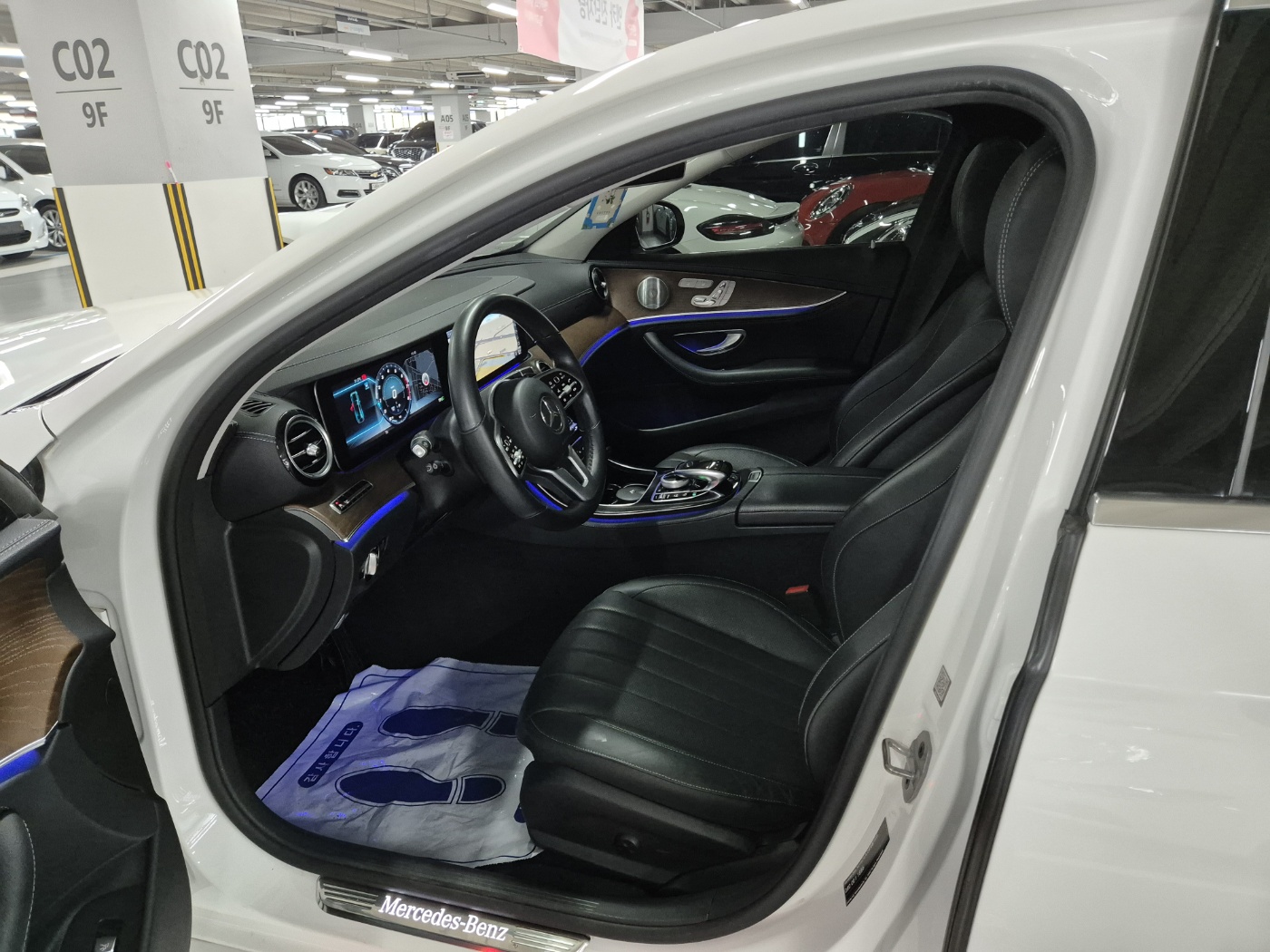 벤츠 E-클래스 W213 E300 4MATIC - 오토네이션